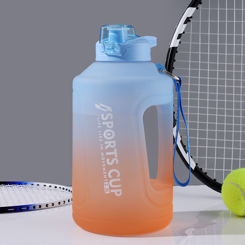 Спортивная бутылка "Чистая знаменитость", 2,3л, прямой градиент, синий