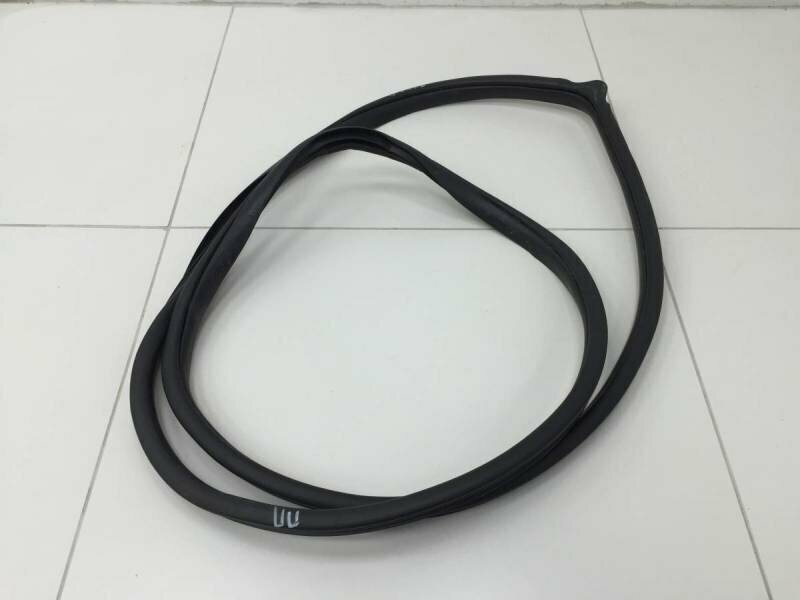 Уплотнитель проема двери передней правой Kia Rio 4 FB 2017