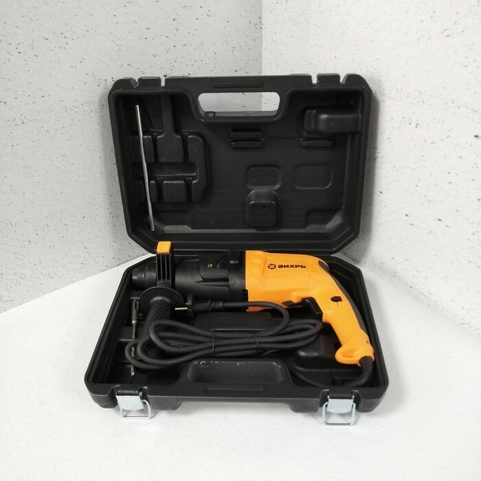 Перфоратор Вихрь П-650K