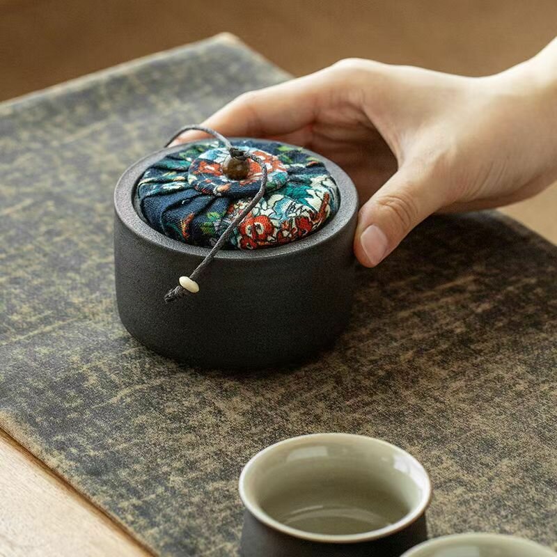 Банки, чайные банки небольшой емкостиБанки, чайные банки небольшой емкости