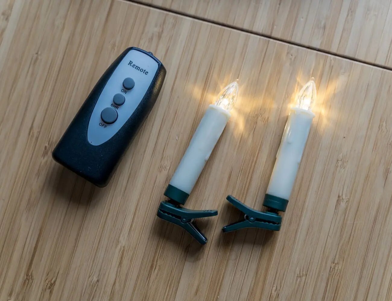 Свечи ёлочные рождественские на клипсах, слоновая кость, тёплые белые LED-огни, 10 см, батарейки, таймер, ПДУ, 20 шт, Koopman International