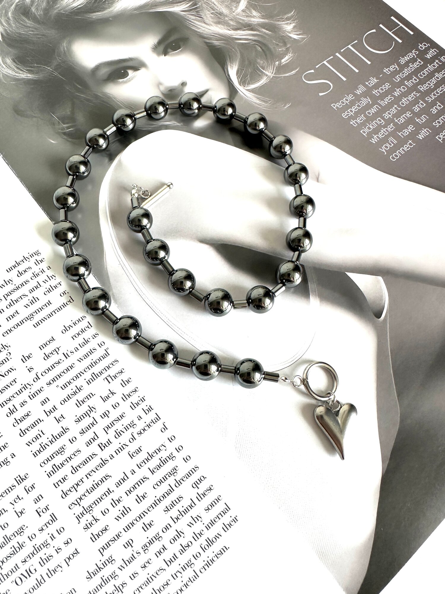 Чокер, гематит