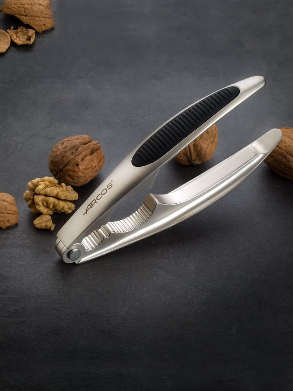 Орехокол литой резиновая рукоятка Arcos Kitchen Kitchen gadgets, серебристый/черный, Испания — фото 1