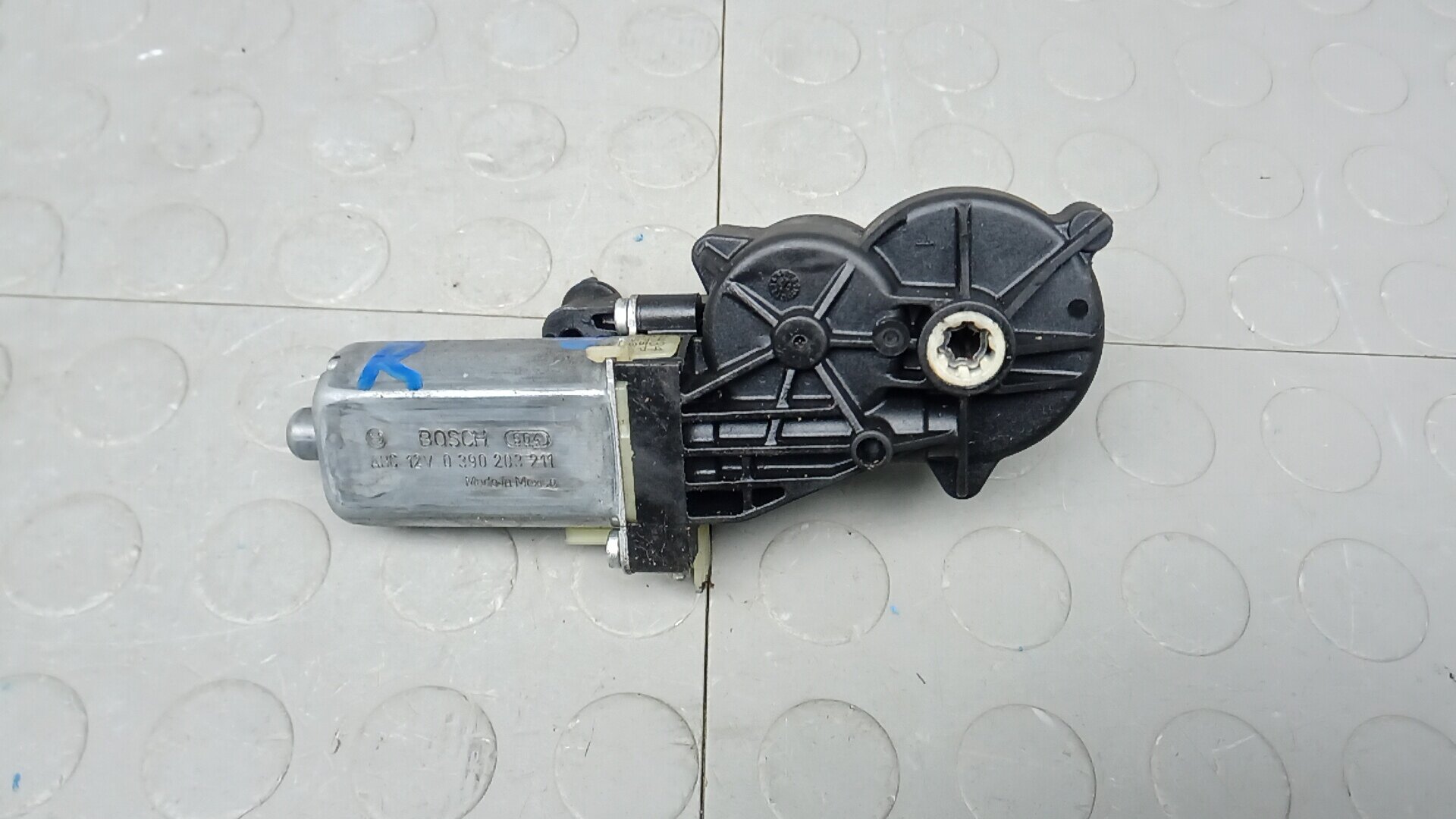 Моторчик сидения передний MERCEDES BENZ M-CLASS W164