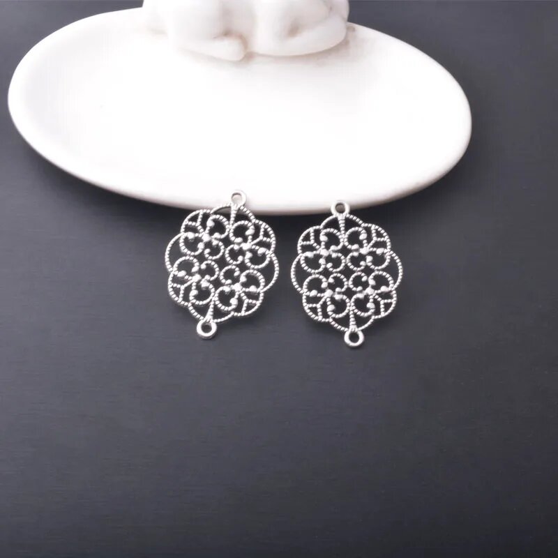 Серебристые этнические подвески для бижутерии 12 шт. 12pcs-Chinese knot