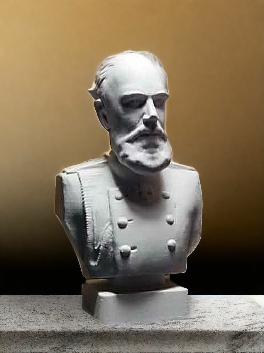 Бюст Александра 3 в мундире из камня. BA570. Высота 70мм. Высокая детализация. Белый. Тяжелый и холодный