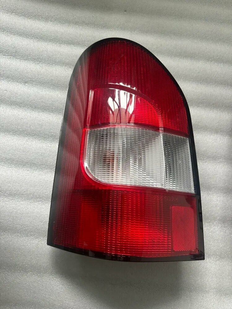 SsangYong Фары автомобильные, Задний фонарь, 1 шт, арт. 6618203664