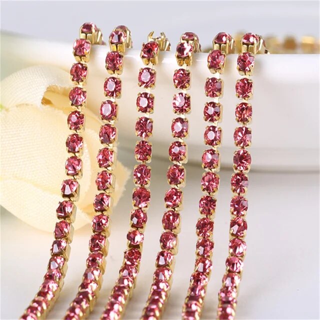 Розовые стразы CRYSTAL ss6, 5Yards, Rose Red