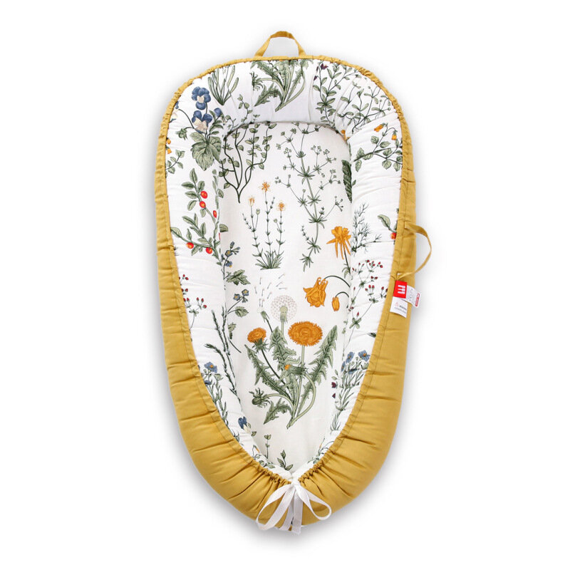 Красивый детский кокон, подходящий для новорожденных