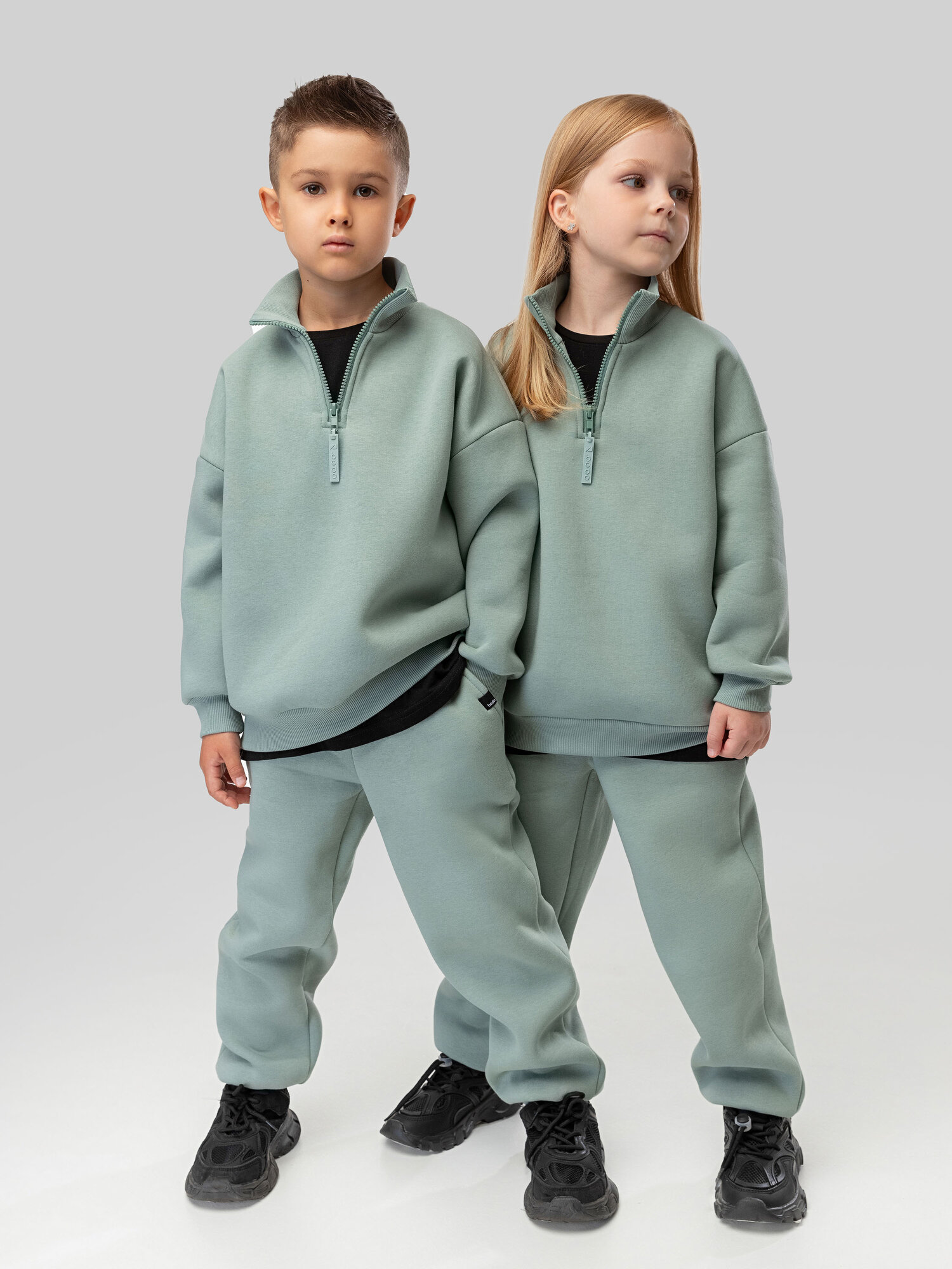 Костюм спортивный