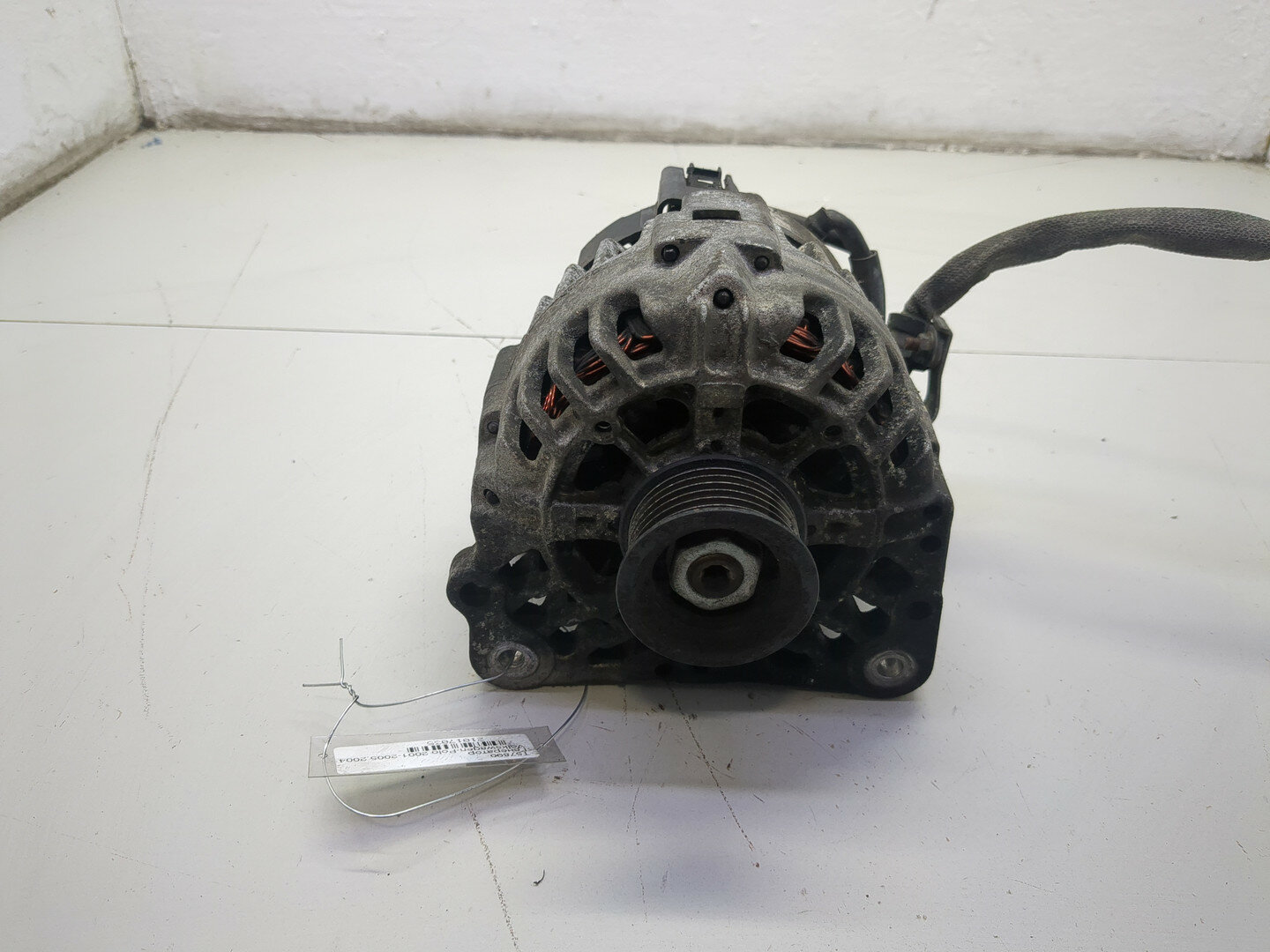 Генератор Volkswagen Polo Б/У