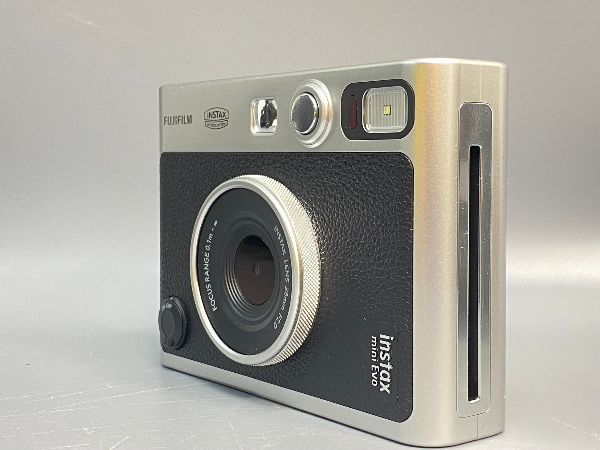 FujiFilm Instax mini Evo — фото 1