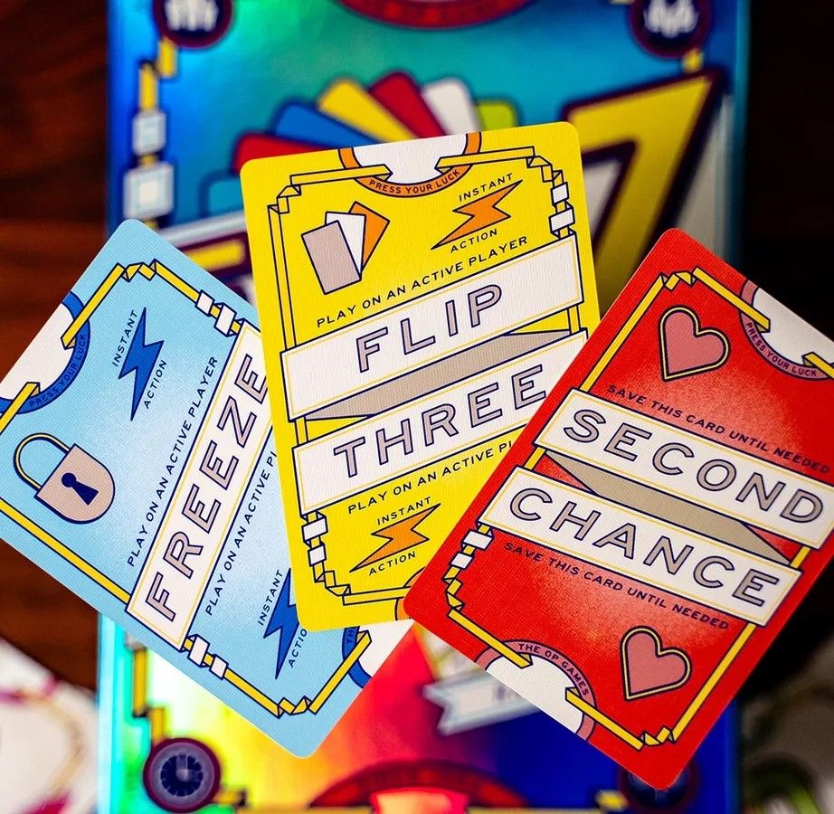 Настольные игры: FLIP7, SYMBIOSE, FISChing, ODIN, souvenirs from venicesouvenirs, TRIO, JUNGO, Recigide - классическая стратегия в маленькой коробке