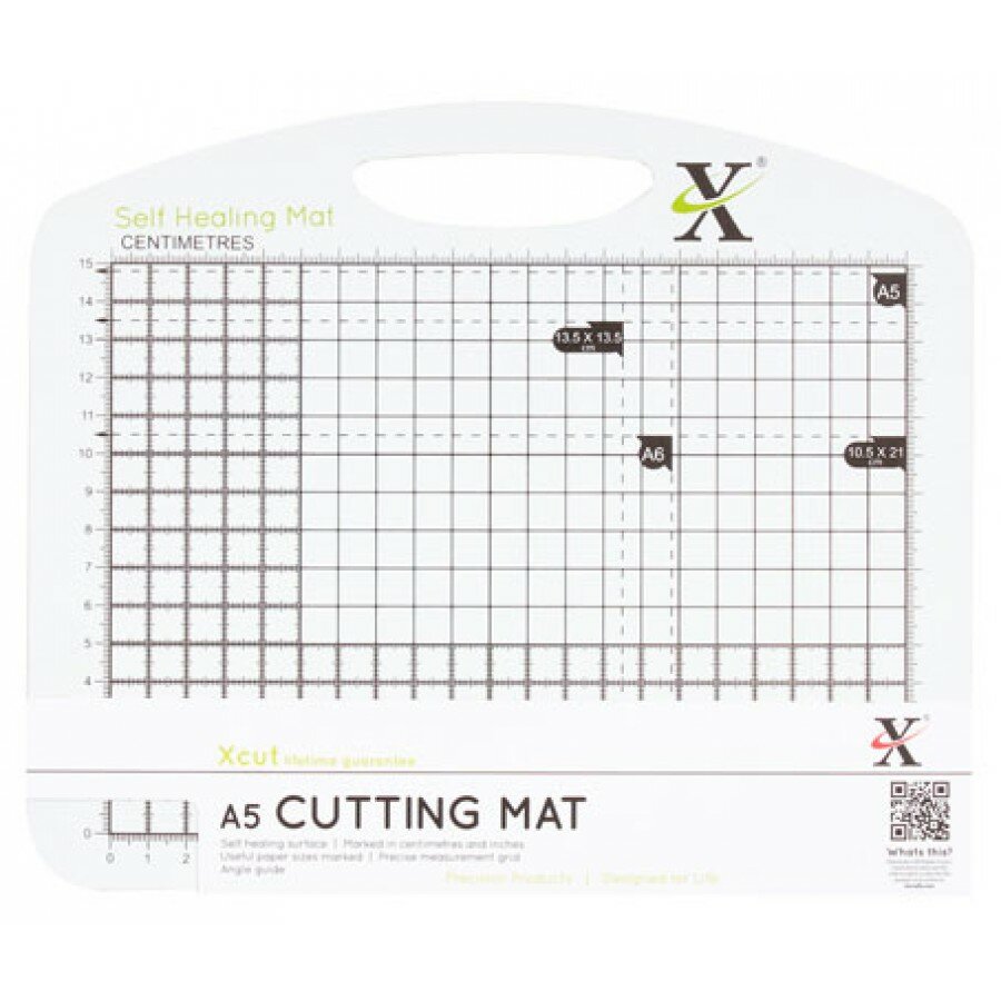 Мат для скрапбукинга двусторонний A5 (21,0 х 14,8 см) черно-белый DOCRAFTS XCU268432