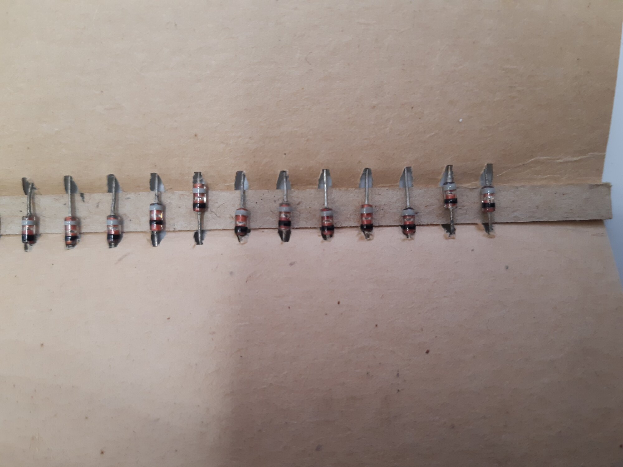 Диод стабилитрон 2С516В 13V, 24mA (комплект 5 штук)