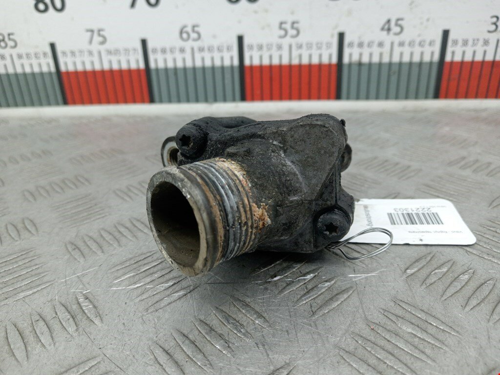 Корпус термостата Volvo V50 1 31293699 арт. 2221303