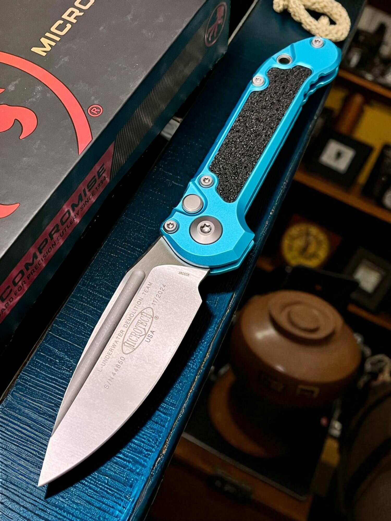 Нож складной MicroTech MCT113510TQ LUDT Gen III, M390 StoneWash Blade, Turquoise Handle