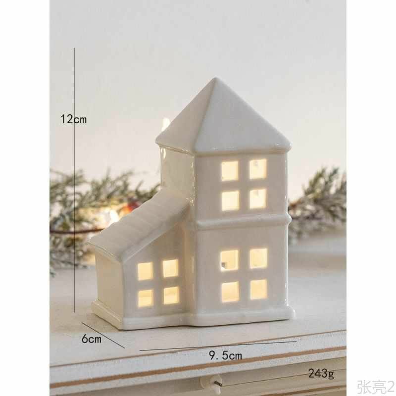 Керамический новогодний домик с подсветкой ручной работы – уютный ночник, праздничный декор и душевный подарок для дома