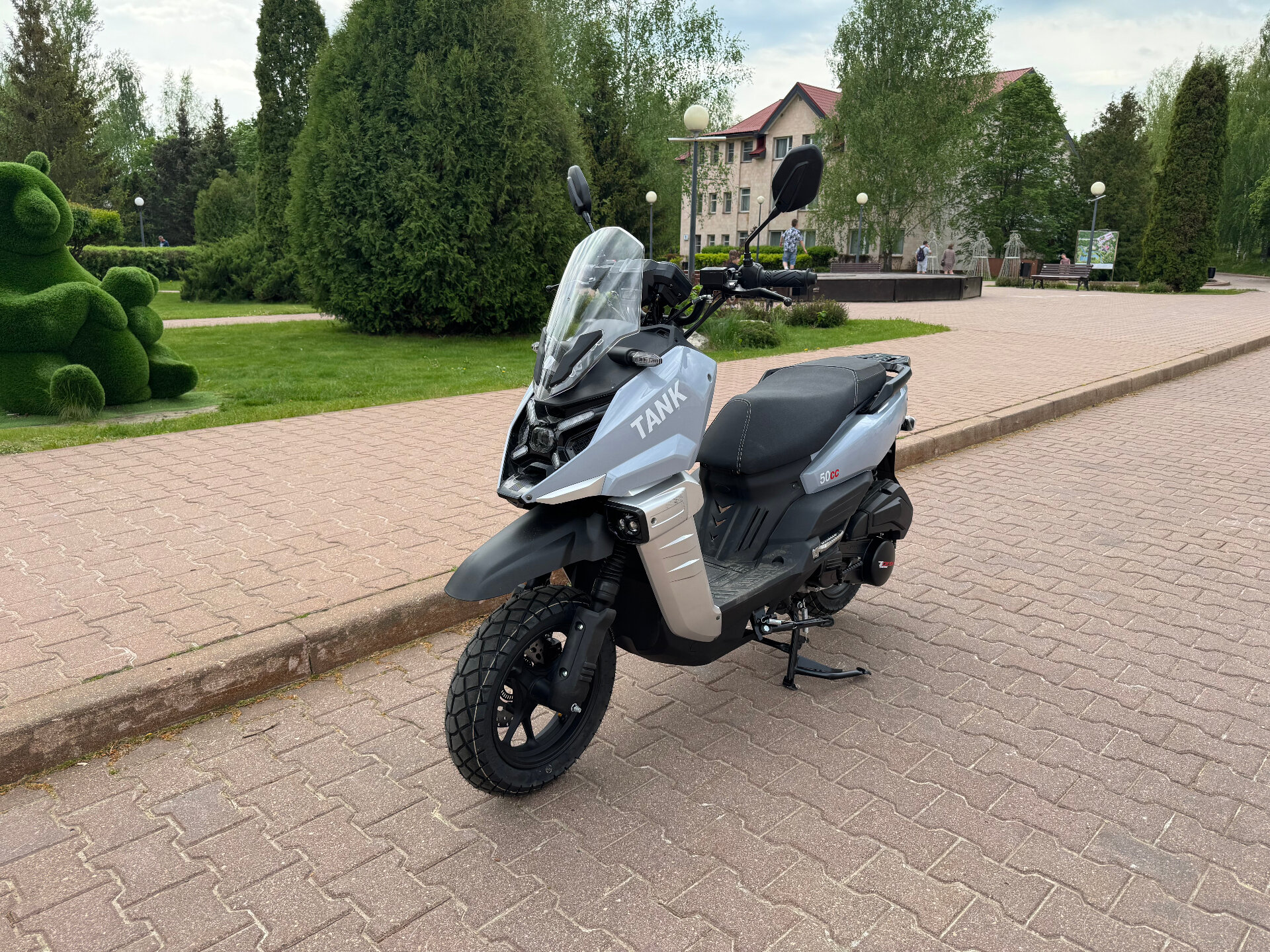 Скутер Jilang TANK 3, 49cc (170сс) 11л. с вариатор/ электростартер/ сигнализация