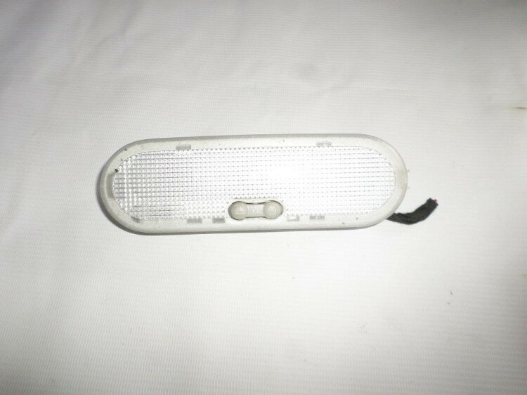 Плафон освещения салона передний 26430BC40A 26430BC40B 8200074362 Ниссан Кашкай J10, JJ10 c 06г