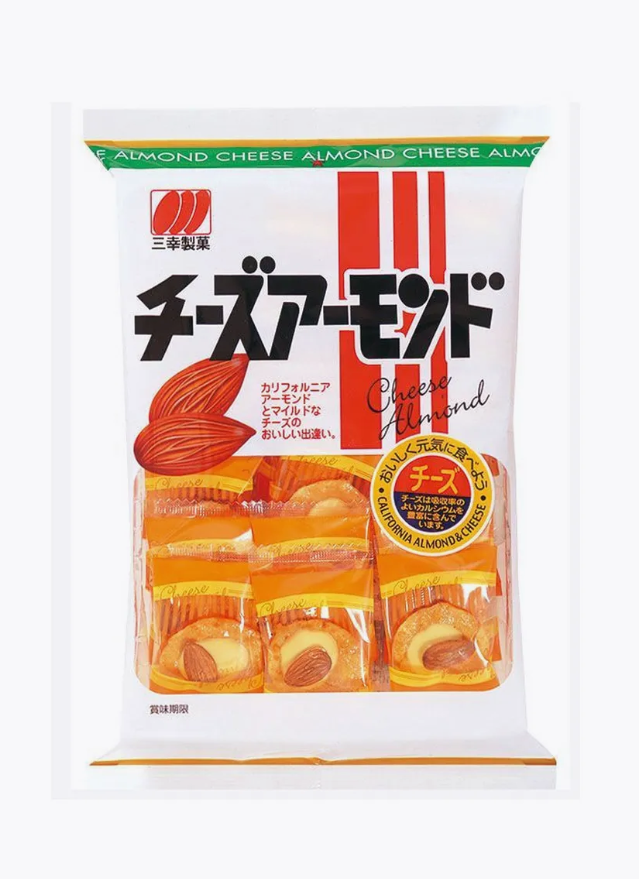 Рисовое печенье Sanko со вкусом сыра и миндаля 65.2 г, Япония