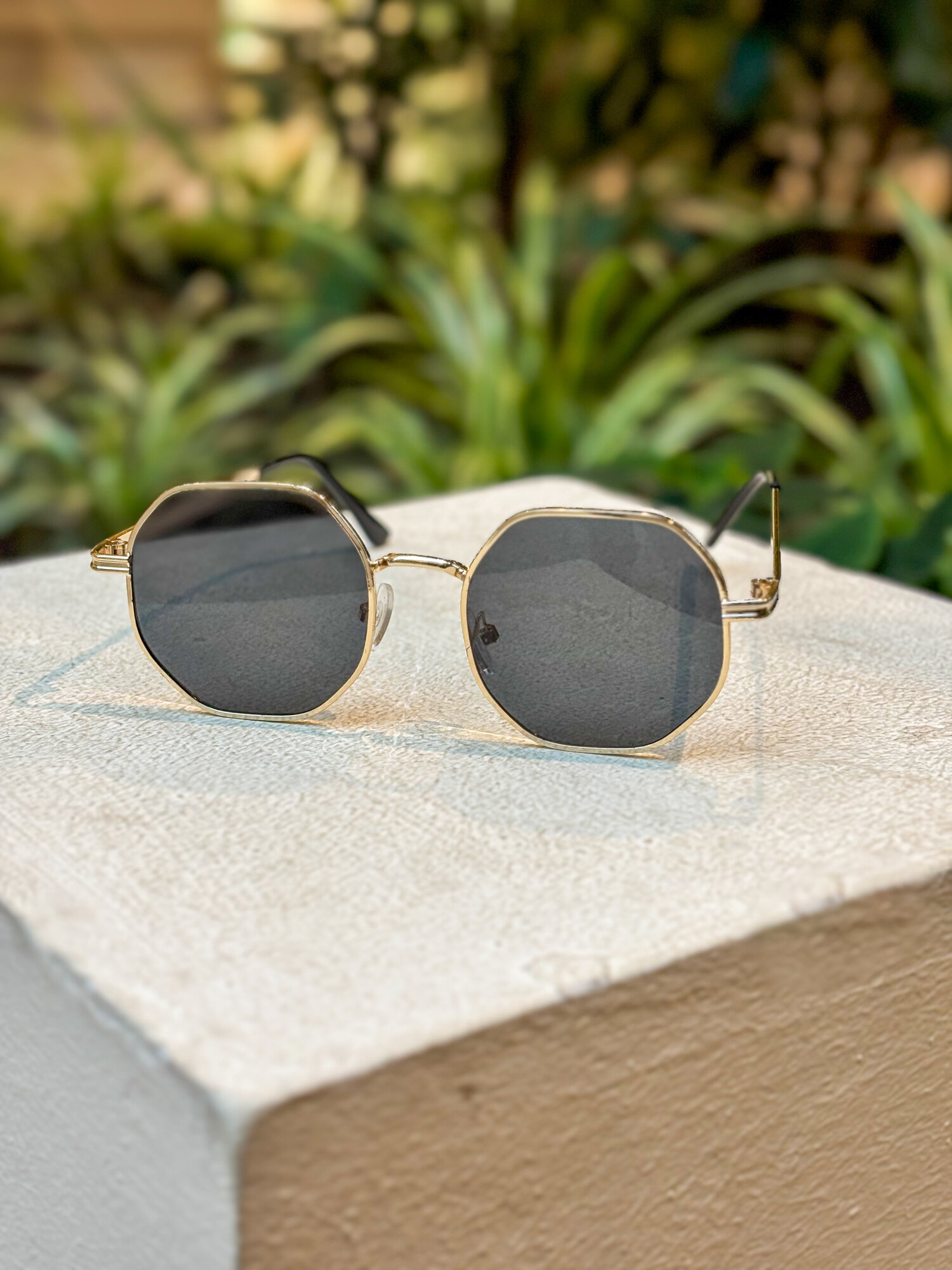 Солнцезащитные очки