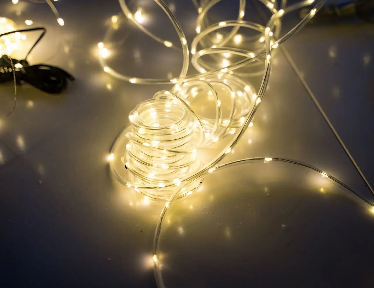 Светодиодный дюралайт на солнечной батарее Lumineo Solar 4.95 м, 100 теплых белых LED ламп, контроллер, IP44, Kaemingk (Lumineo)