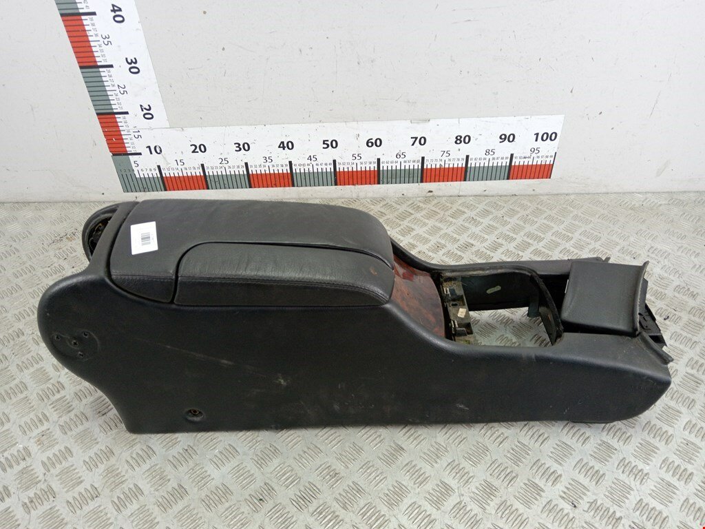 Подлокотник Mercedes S-Class (W220) A2206800239 арт. 2244209