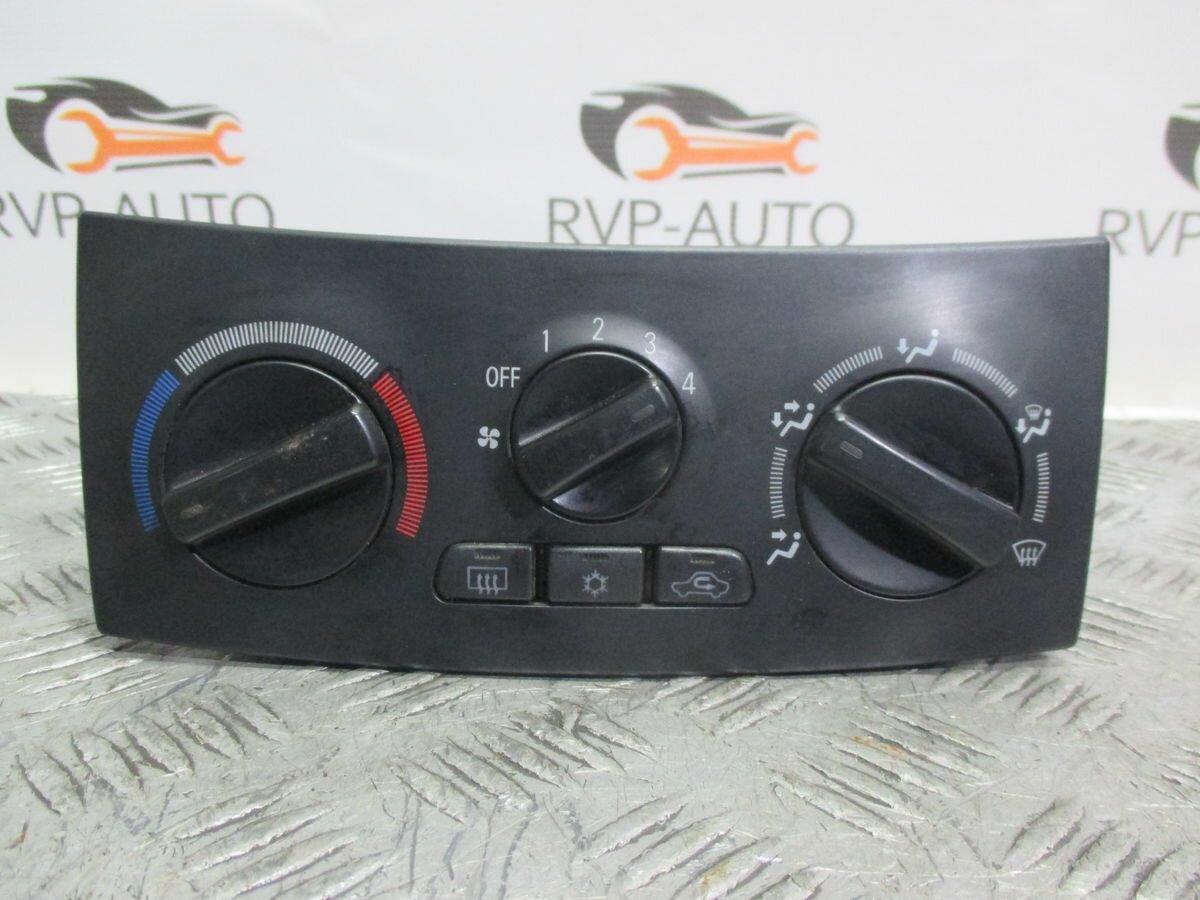 Блок управления отопителем Mitsubishi Space Star MN140637