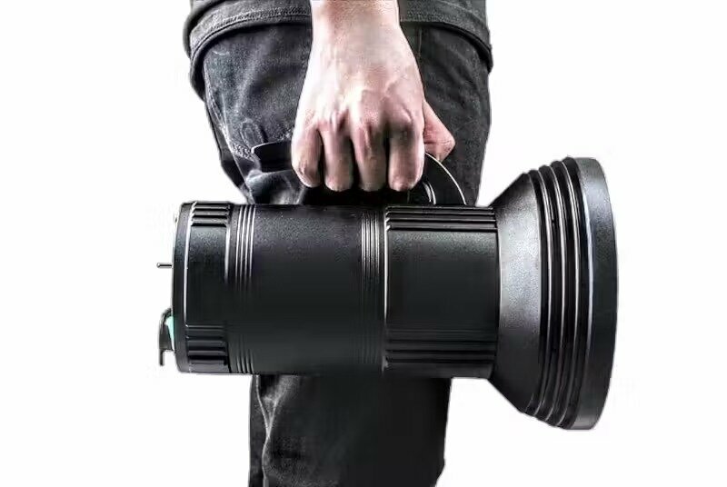 Поисковый фонарь прожектор - многофункциональный лазерный фонарь до 25000 люмен 8800м