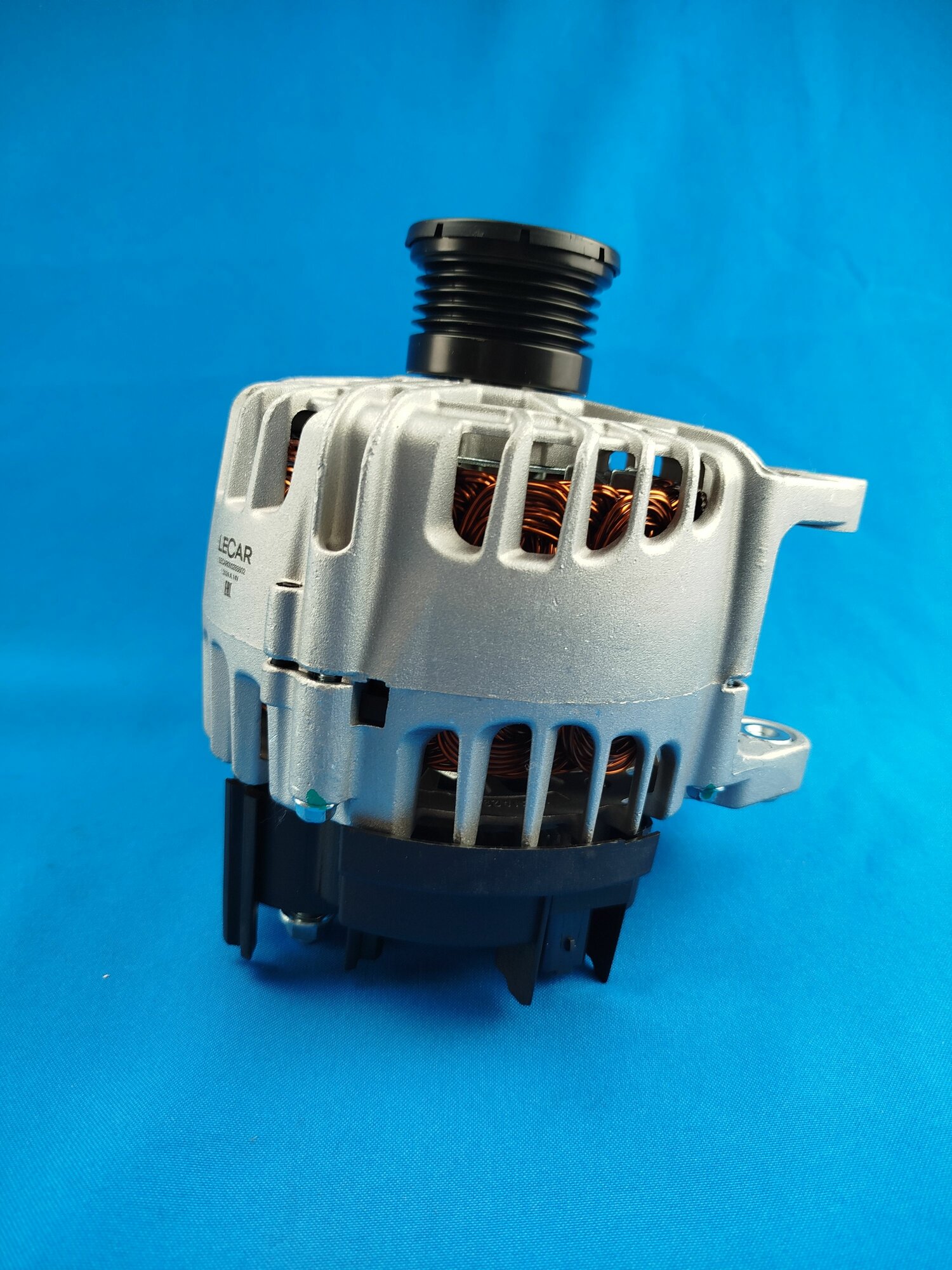 Генератор "LECAR" для а/м Renault Duster 12-> 2.0 5PK (120A)