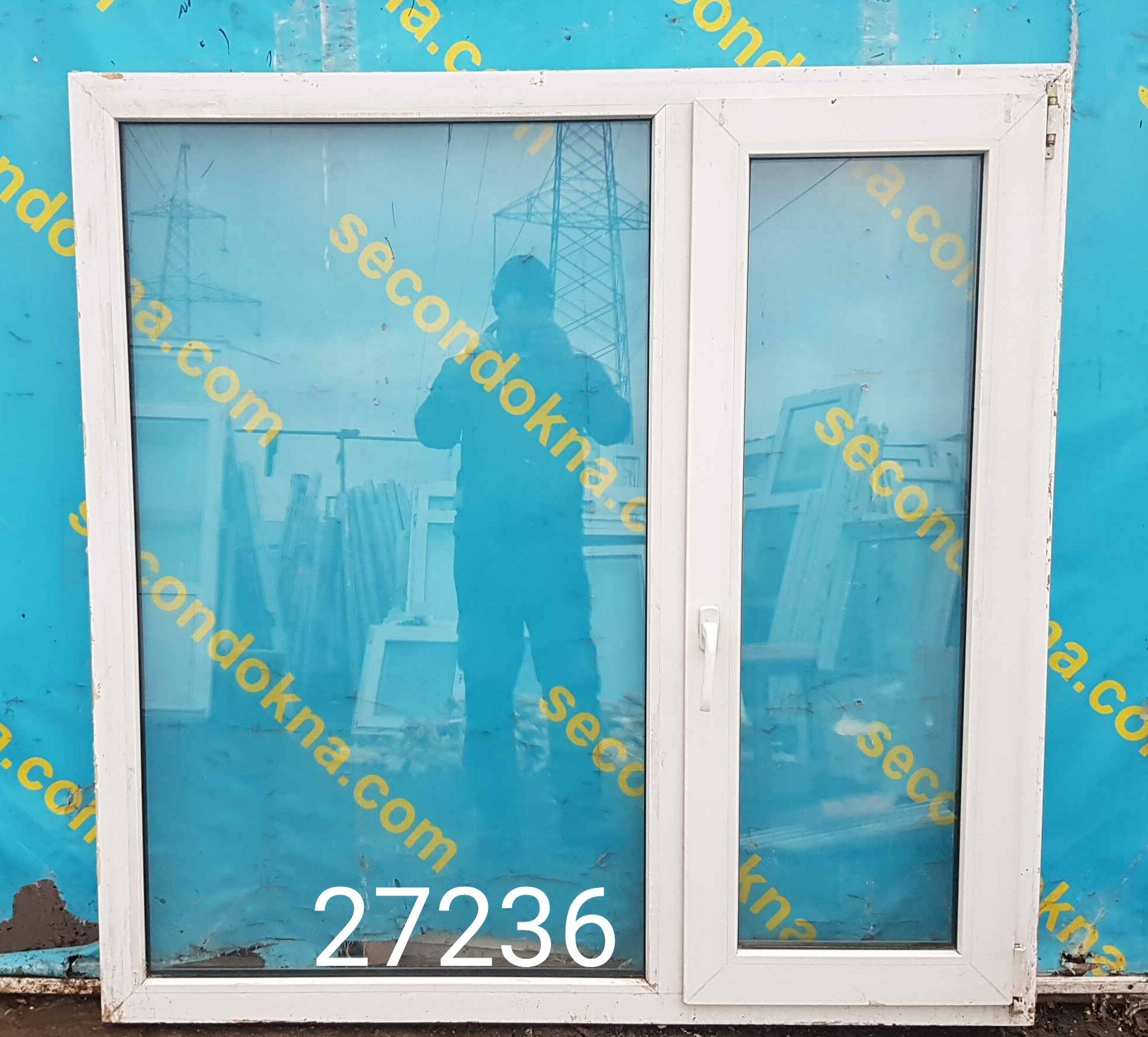 Пластиковое окно Б/У 1430(в)х1430(ш)