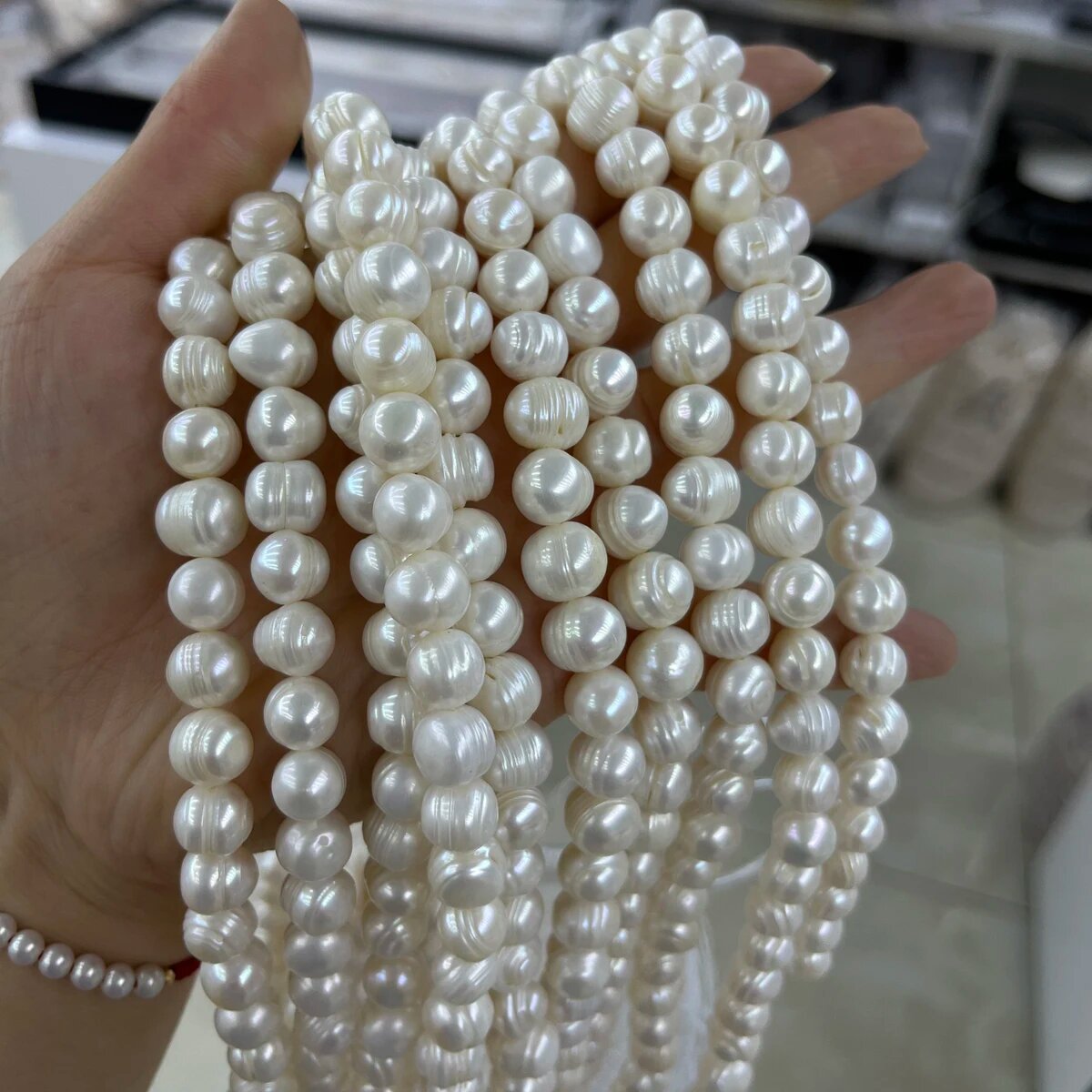 Натуральные белые жемчужины 10-11 мм