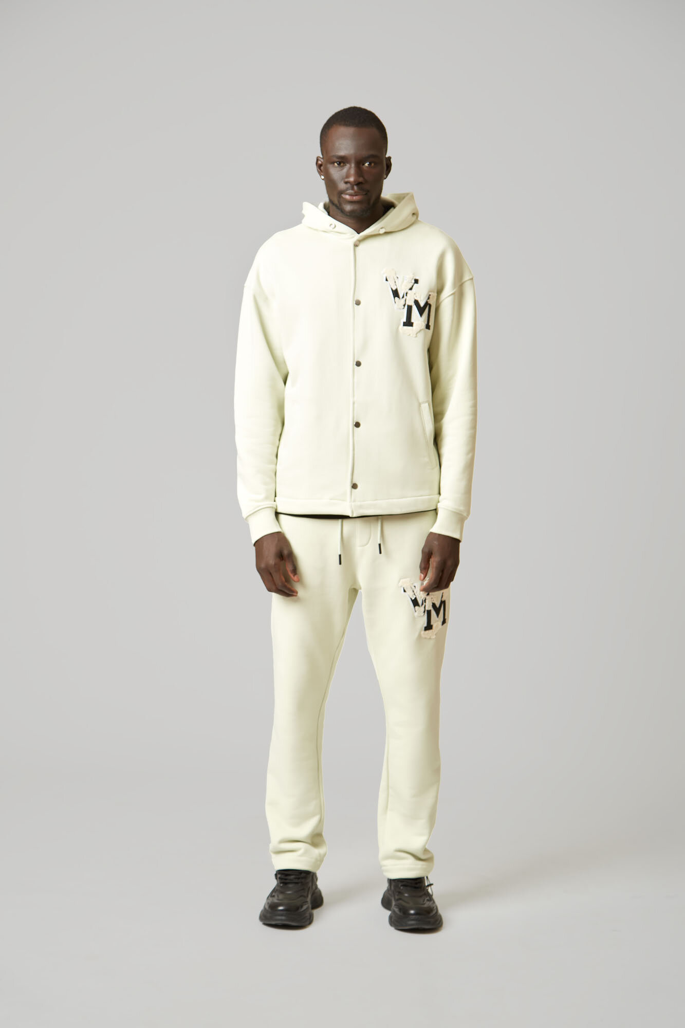 Брюки спортивные