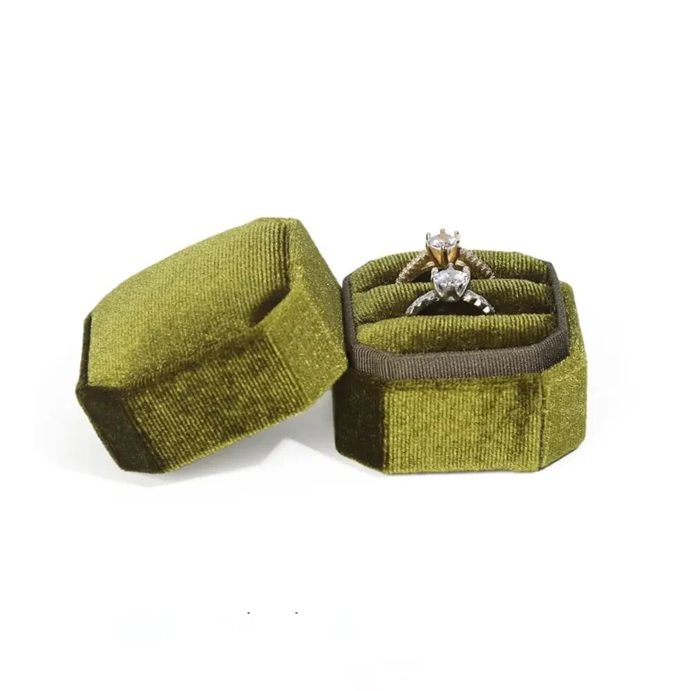 Шкатулка для колец "B-grass", бархатная, зеленая, 4,8 см x 4,8 см, 1 шт