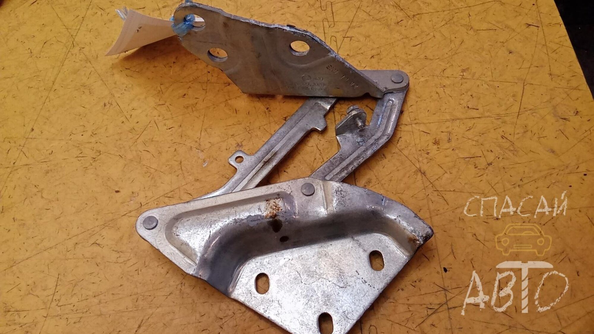 Петля капота VAG 7L6823302B, для Volkswagen Touareg, правая, серебристая