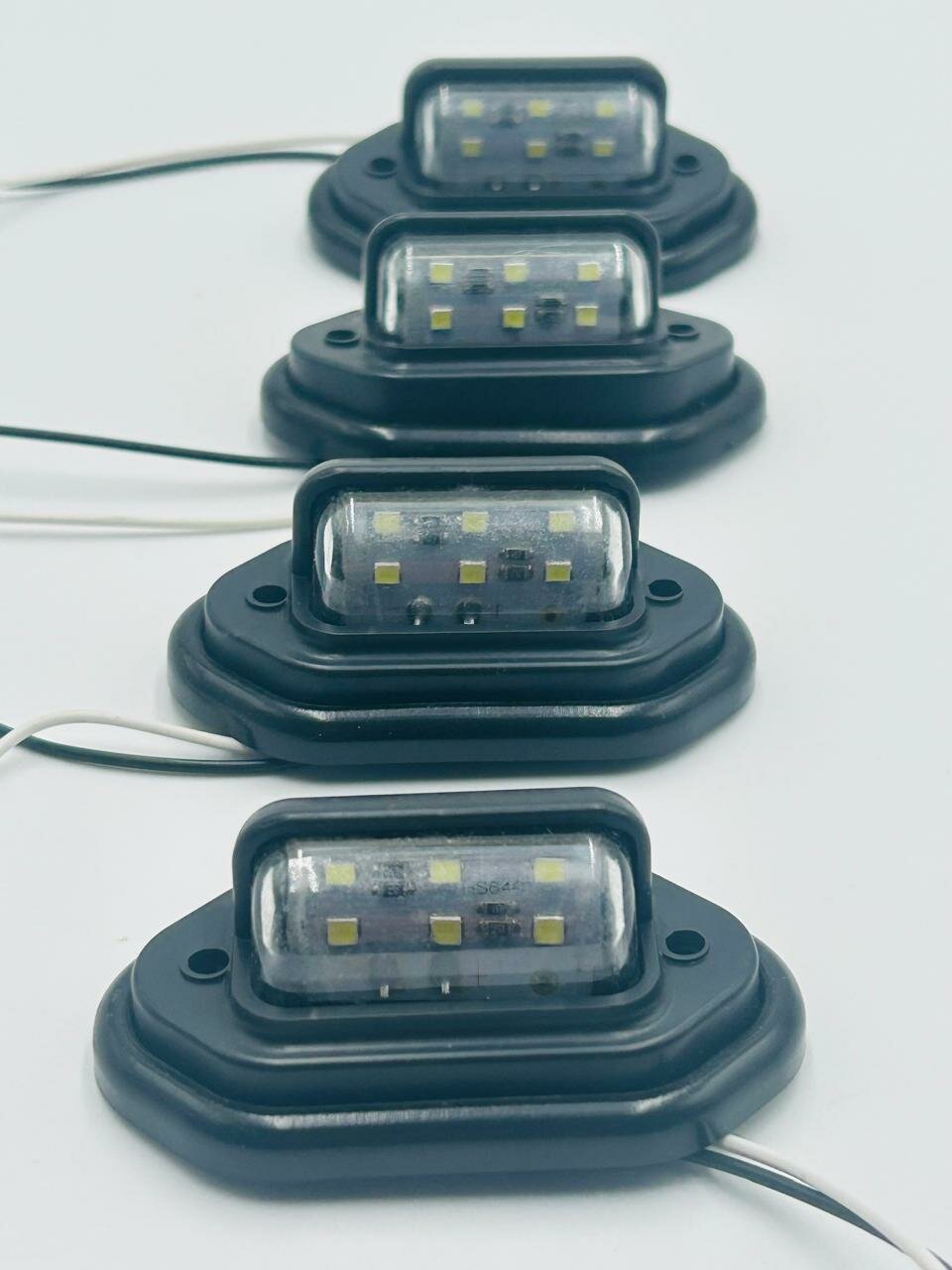 Универсальные Подсветка номера 12-24V 4шт