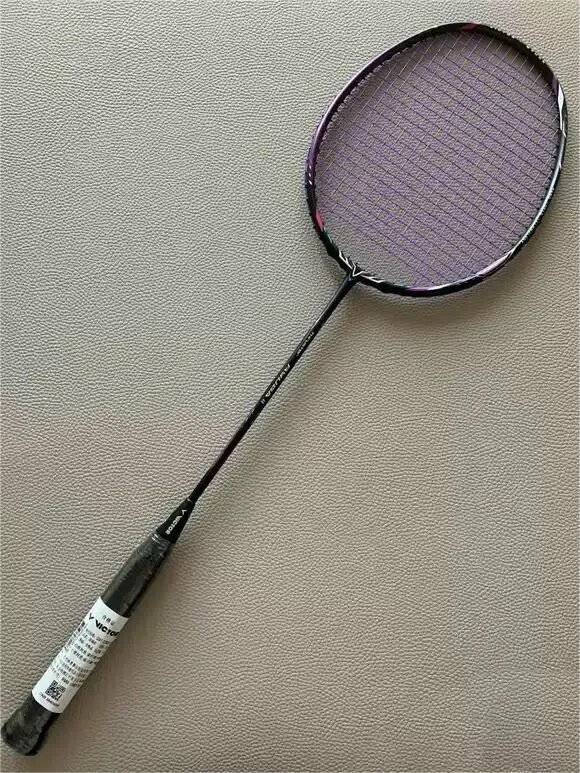 Victor Ракетка для бадминтона