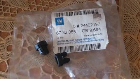 General Motors Фиксатор стекла задней двери, арт. 24462197, 1 шт.