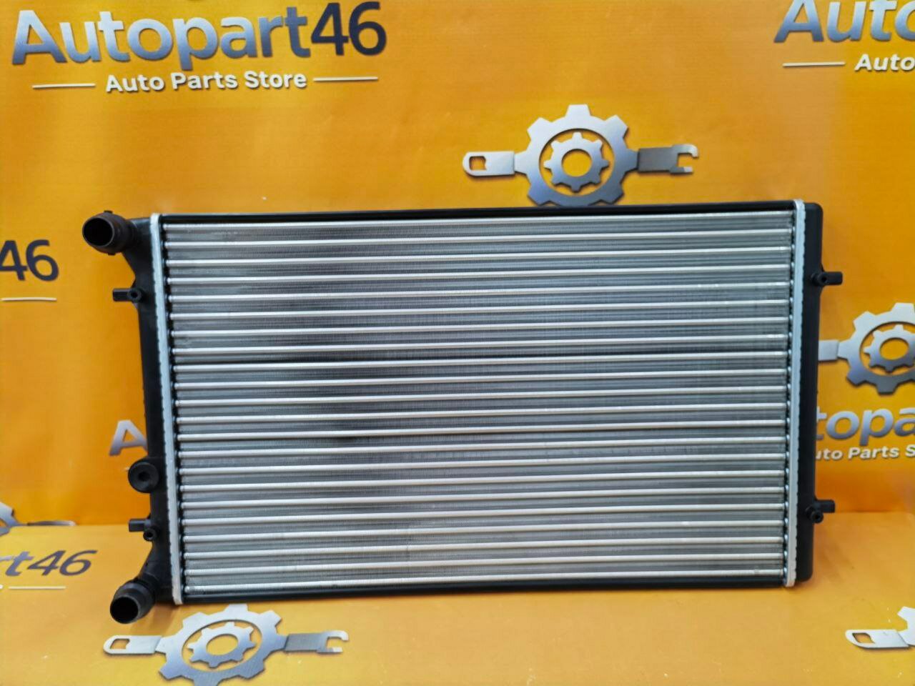 Радиатор охлаждения Фольксваген Гольф 4 vw golf 4 основной