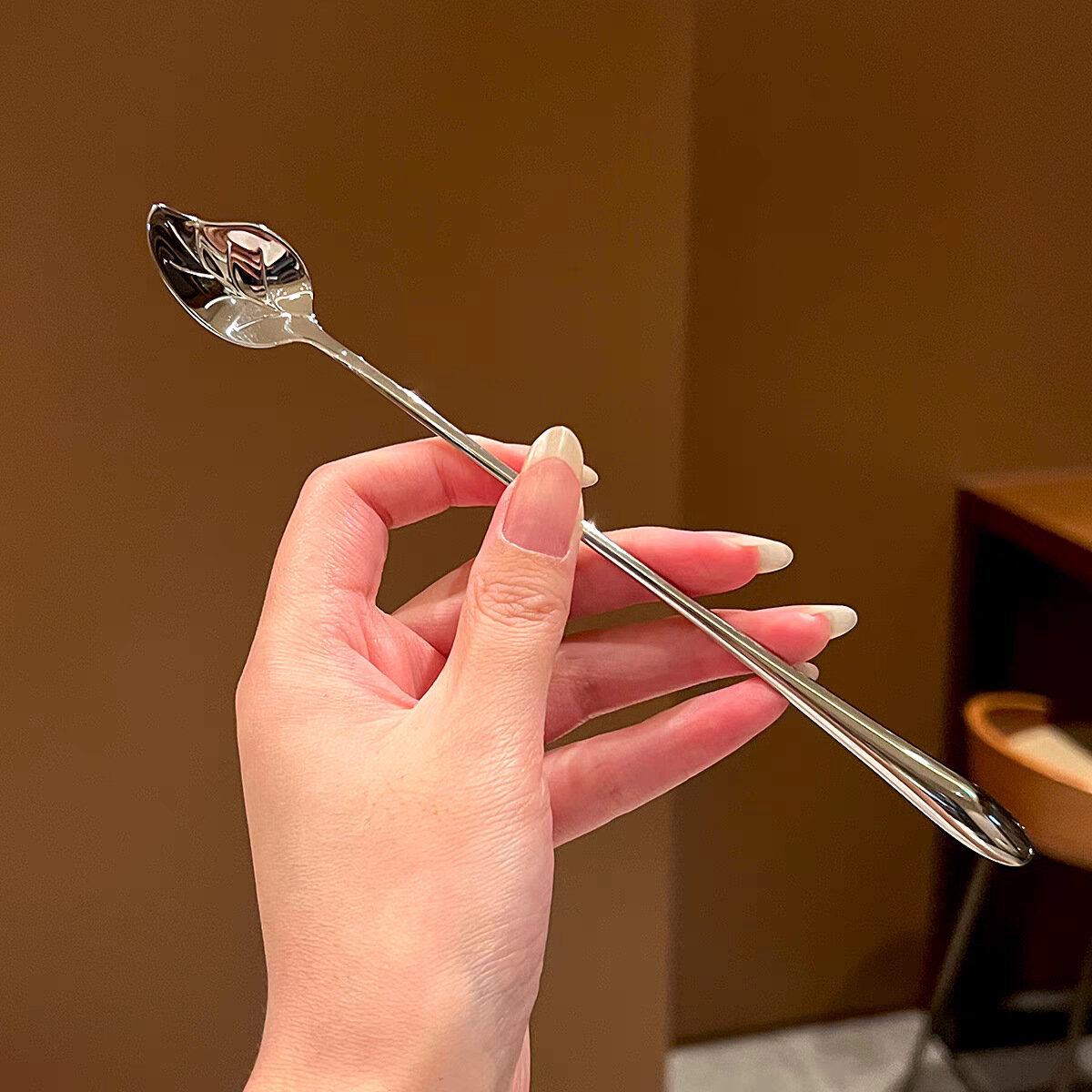 304 Нержавеющая сталь Длинная ручка Ложка для перемешивания Изысканная ложка для льда Высококачественная кофейная ложка Листовая ложка Ложка для меда Маленькая ложка