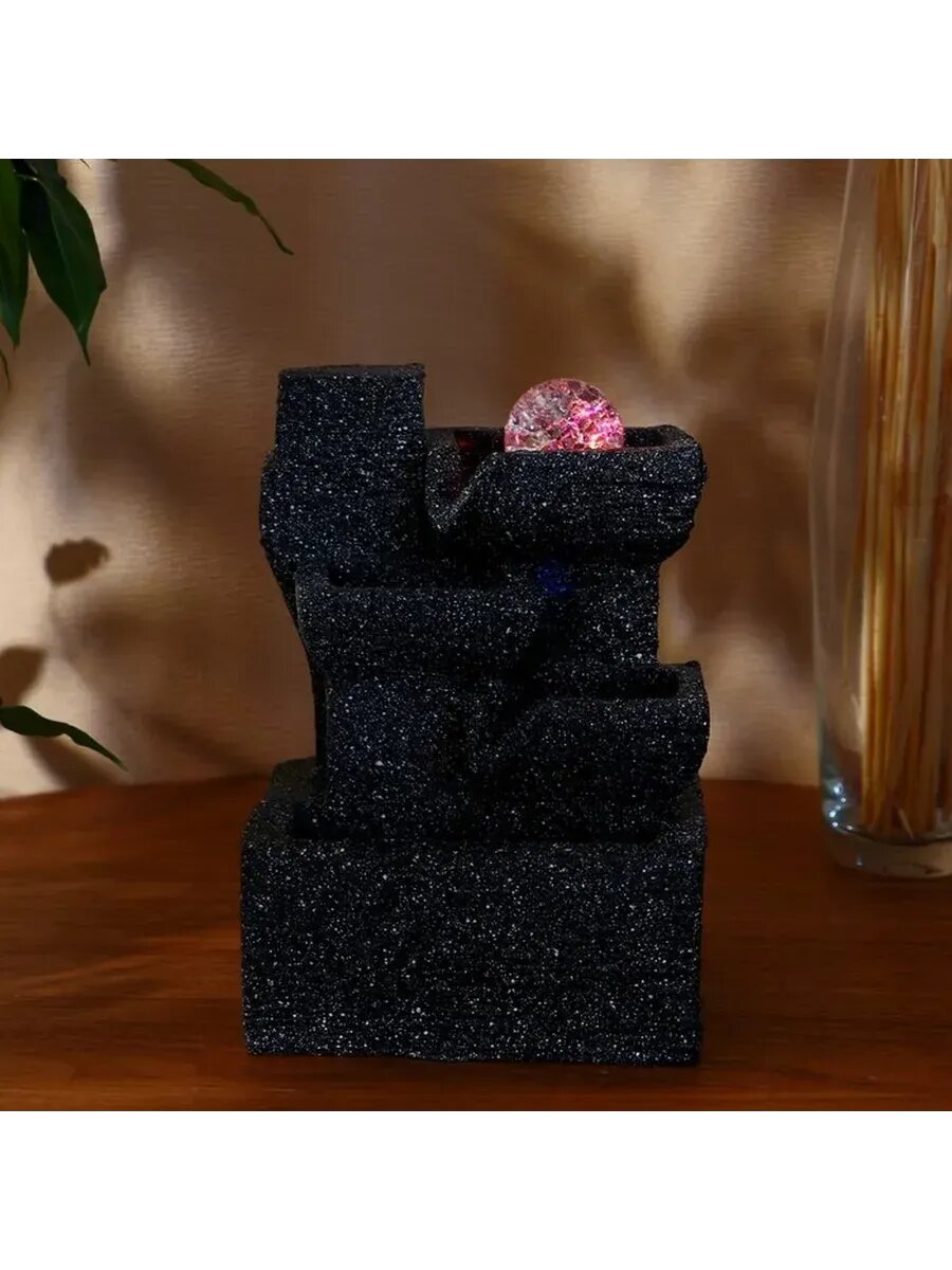 Фонтан с подсветкой