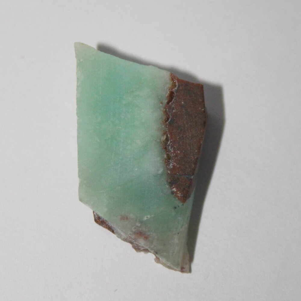 Хризопраз натуральный, коллекционный образец, Казахстан, "True Stones"