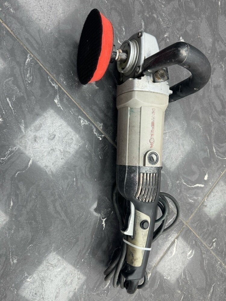 Полировальная машинка угловая Интерскол УПМ-180/1300Э, 1300 Вт, диаметр диска 180 мм, с регулировкой оборотов, 27.1.1.12 Б/у уценка