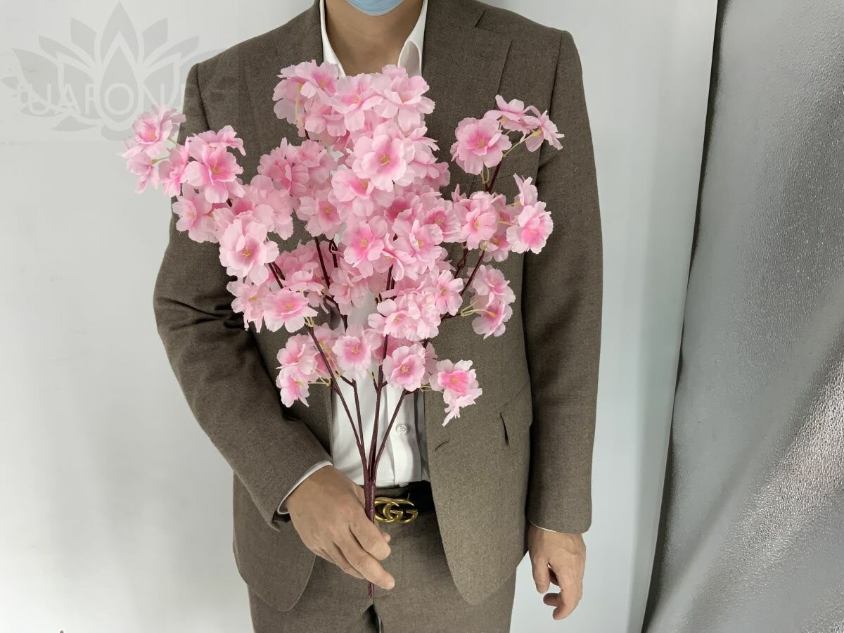 Искусственные цветы для декора фотозон веранд арок свадьбы и интерьера Сакура розовая пышная вишня 50 см 2ветки