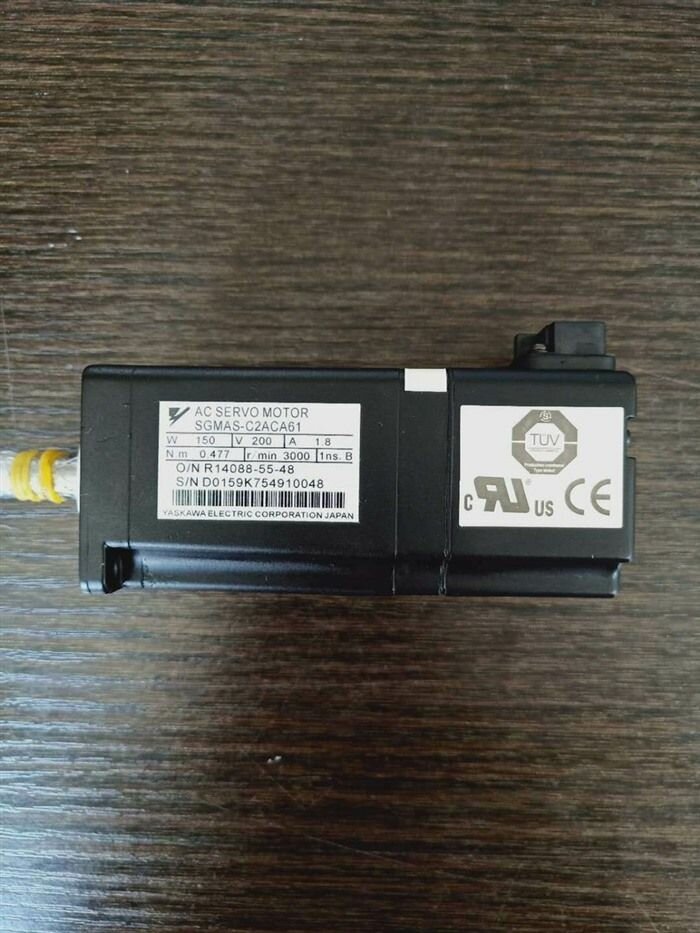 Модуль YASKAWA AC SERVO MOTOR SGMAS-C2ACA61 SGMASC2ACA61