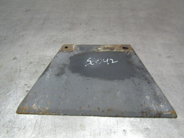 Кронштейн заднего брызговика Scania R, P, G