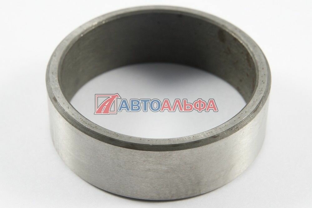 Втулка промежуточная роликов подшипника КАМАЗ