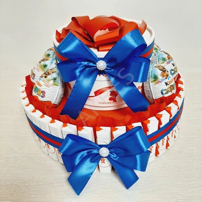 Подарочный набор LAKRES "Киндер шоколад, сюрпризы и раффаэлло"