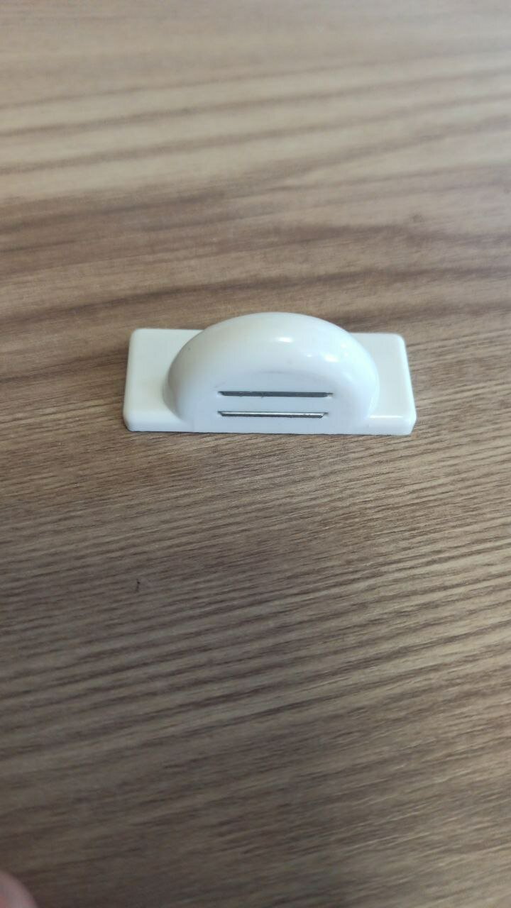 Фиксатор магнит горизонтальных жалюзи магнитный, для нижнего карниза 1 шт